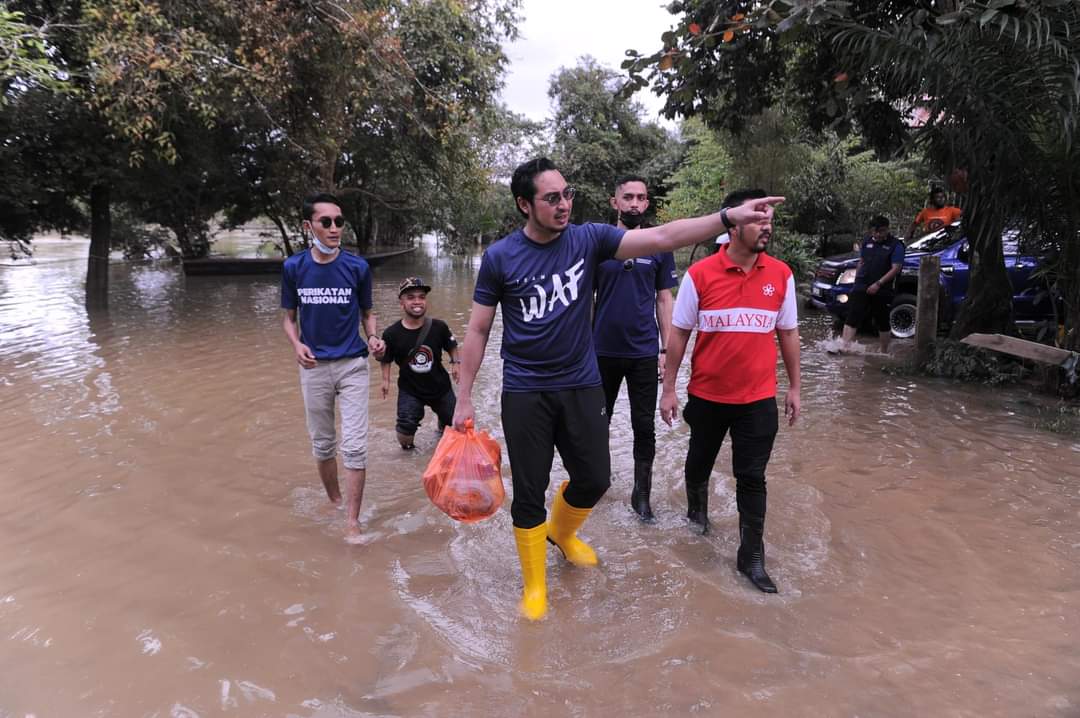 Mat Jargon melawat mangsa banjir Kelantan